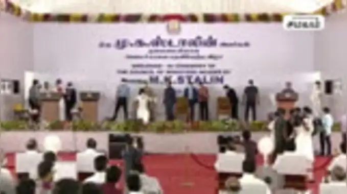 துரைமுருகன் ,கே.என் நேரு ஆகியோர் அமைச்சர்களாக பொறுப்பேற்றனர்