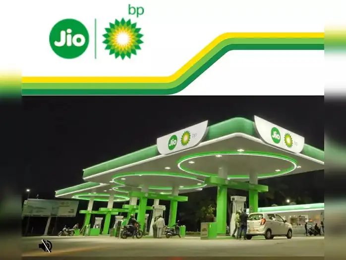 Mahindra and Jio BP EV Charging station