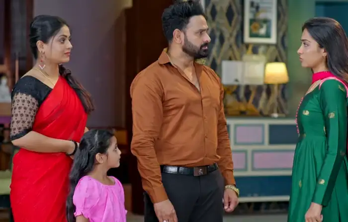 Podarillu Serial,Podarillu Today మే 26 ఎపిసోడ్ : చక్రిని మళ్లీ కార్ ...