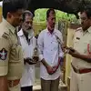 Pakala Cheruvu,చిత్తూరు: చెరువులో నీళ్లు తోడుతుండగా, బయటపడ్డవి చూసి ...