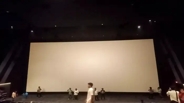 Vetri e square launched the epic screen in thanjavur - தஞ்சாவூரில் ...