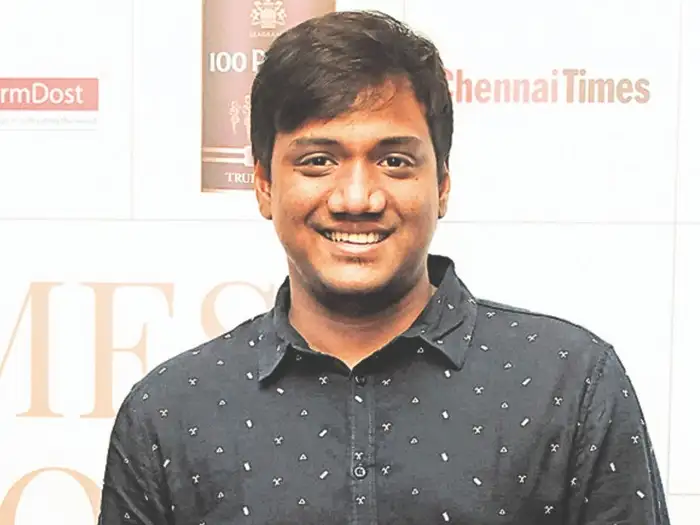 Sanjay Bharathi,சிம்பு படம் பார்க்க தியேட்டருக்கு போய் போலீசிடம் அடி ...