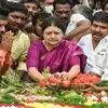 Sasikala Case Verdict,இன்று தீர்ப்பு: சுற்றுப் பயணத்தை தொடங்கிய சசிகலா ...
