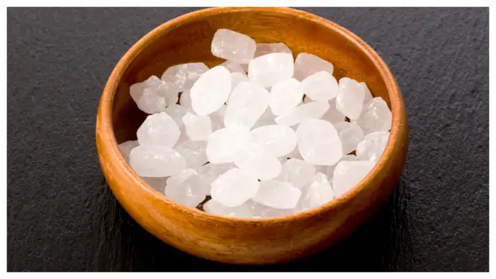 ಚಳಿಗಾಲದಲ್ಲಿ ಸಕ್ಕರೆಯನ್ನು ಹೀಗೆ ಸಂಗ್ರಹಿಸಿಡಿ ಗಂಟು ಆಗಲ್ಲ, ಇರುವೆಗಳು ಕೂಡ ...