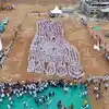 ಪಾದುಕೆ ಆಕಾರದಲ್ಲಿ ಮಾನವ ಸರಪಣಿ: ಗಿನ್ನಿಸ್‌ ದಾಖಲೆಗೆ ಯತ್ನ - Human chain of ...